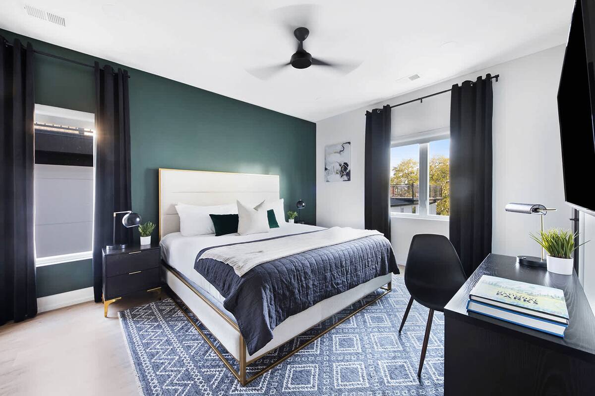 The Jameson & Jackson House - Two 4 Bedroom Homes | Journey Rewards™