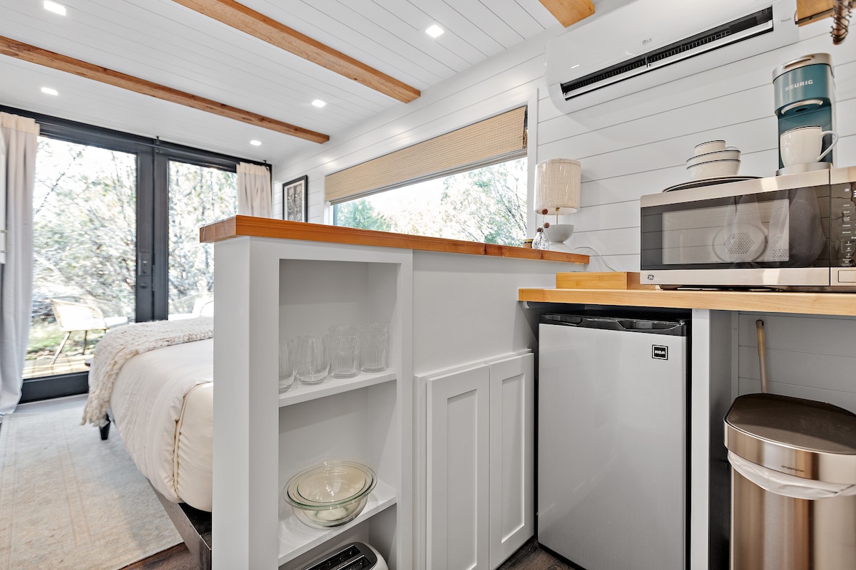 Modern & Enchanting Stay Just Off Main Street! | Journey Rewards™